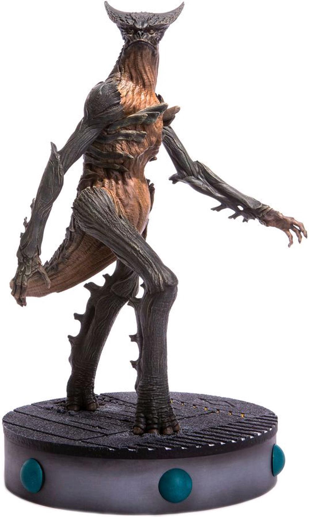 Mondo Colossal - Giant Monster Maquette | Buy online at The Nile