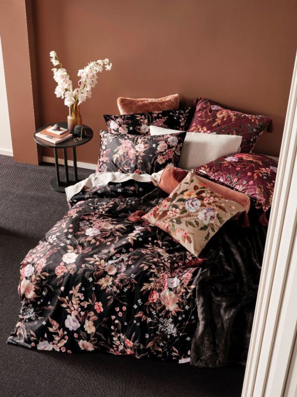 Linen House Cecilia Quilt Cover Set (Black) - Queen | Buy online at The ...