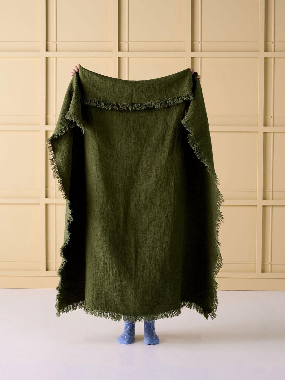 Linen House Linden Throw (Moss) - 127x152cm | Buy online at The Nile