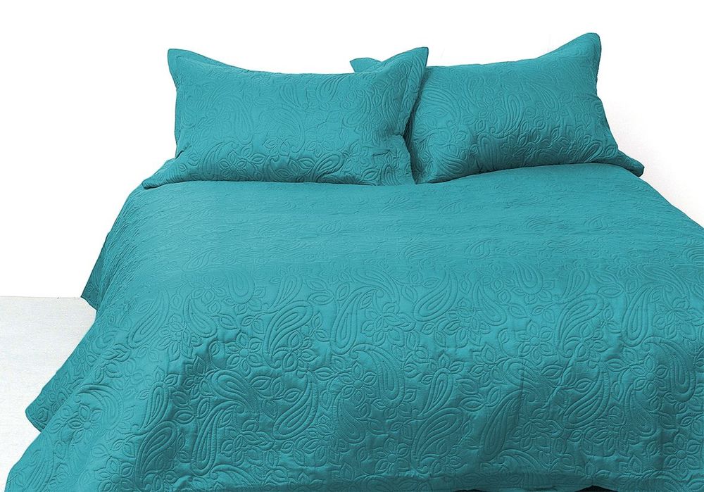 Bambury Paisley Coverlet Set (Peacock) - Queen/King | Buy online at The ...