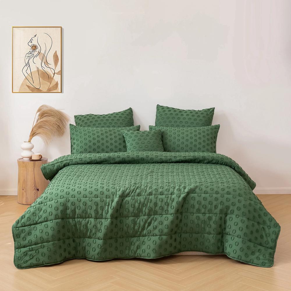 Dreamaker Haven Spot Comforter Set, 6 Piece (Eden) - Queen | Buy online at The Nile
