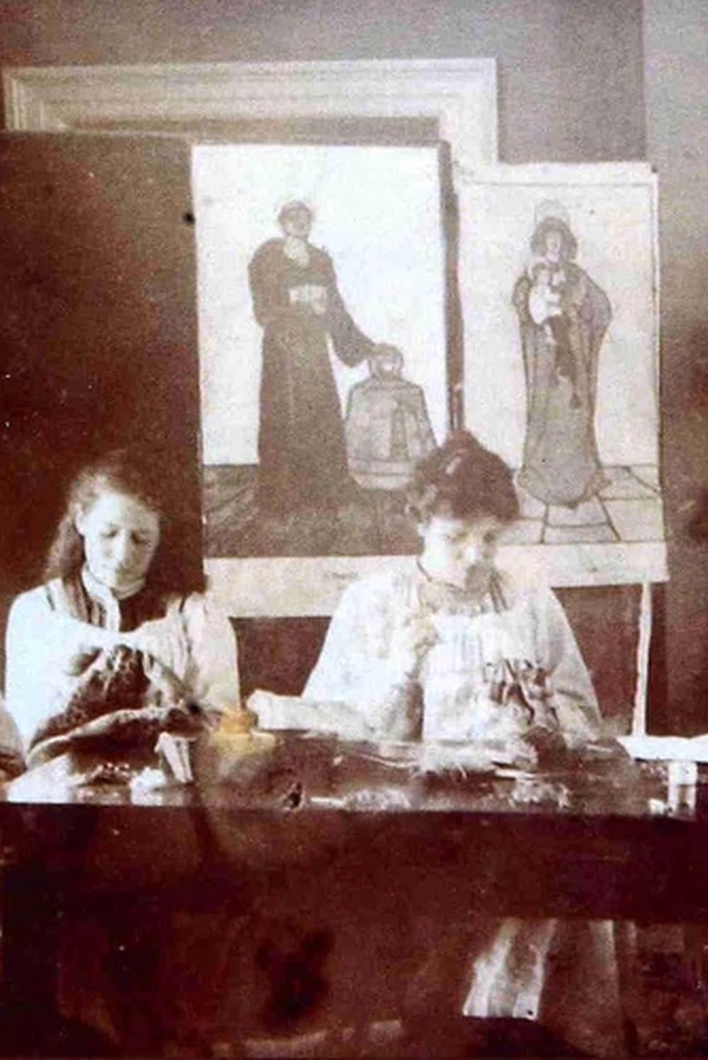 Visualizing the Celtic Revival by Roisin Kennedy, Hardcover, 9781801510820 | Buy online at The Nile